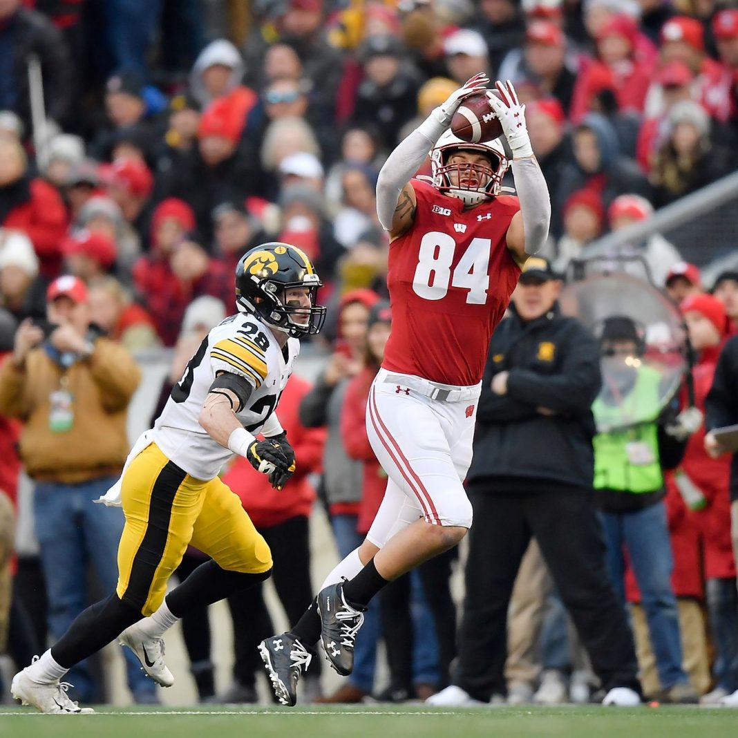 Jake Ferguson Ready to Take the Next Step for Badgers Offense